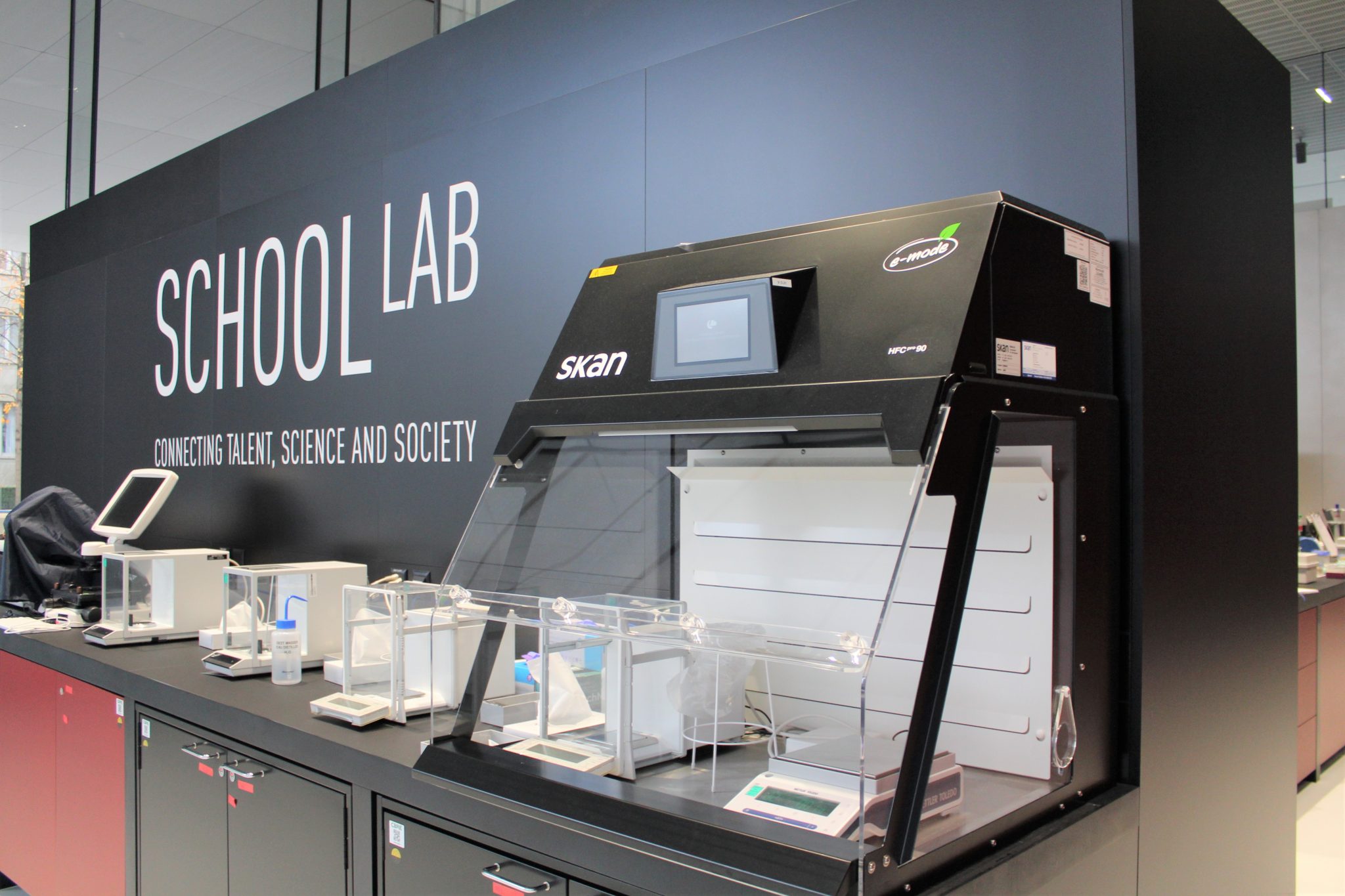 Application example SchoolLab | SKAN AG
